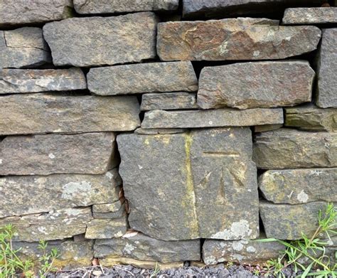Benchmark Cut Into Roadside Wall Mel Towler Cc By Sa Geograph