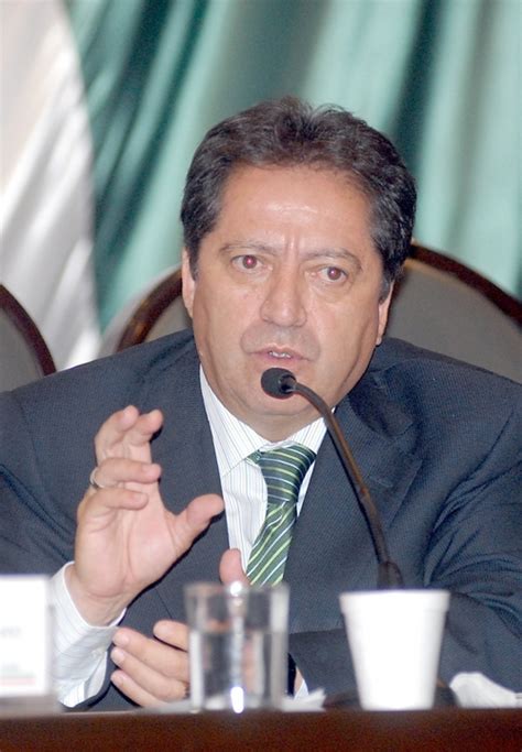 Senado pide mejorar la recaudación a estados