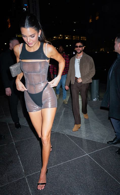 Kendall Jenner Bad Bunny Made Their Unofficial Couple Debut At A Met
