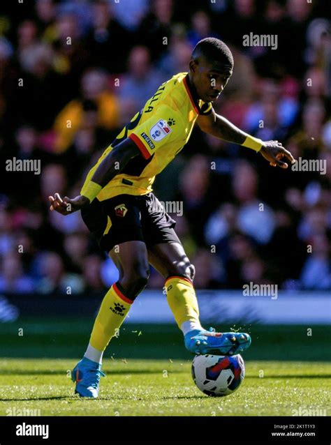 Yaser Asprilla de Watford en acción durante el Sky Bet Championship