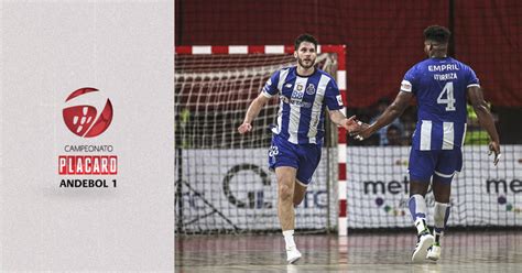Campeonato Placard Andebol Fc Porto Vence Na Luz E Segue Na Luta