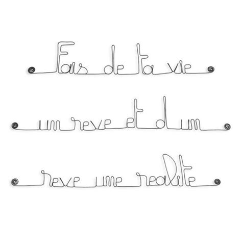 Citation simple Fais de ta vie un rêve et d un rêve une réalité en