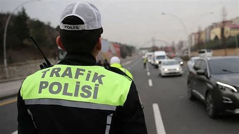 Sürücüler dikkat İstanbul da bu yollar pazar günü trafiğe kapatılacak