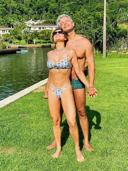 Flávia Alessandra posta foto Otaviano Costa e diz que está saudades