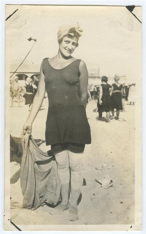 Vintage Busty Girl Telegraph
