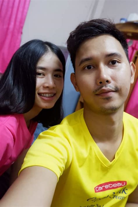 เยสนองสาว 17 อนดบแรก