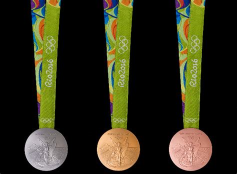 Présentation des médailles d Or d Argent et de Bronze des Jeux