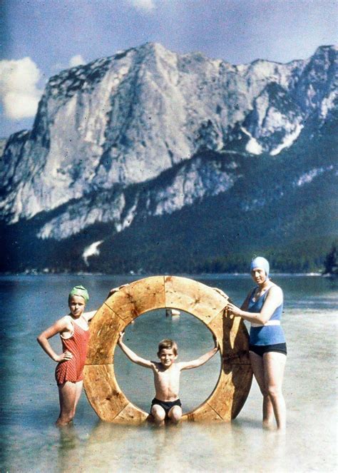 Of The Oldest Color Photos Showing What The World Looked Like