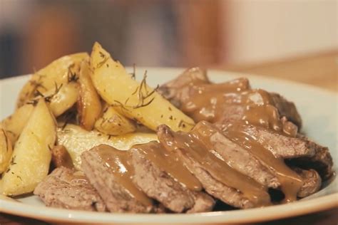 Escalope De Carne Ao Molho Madeira Para O Almo O Receita Caseira