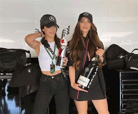 Pin on Fórmula 1 Race outfit Race day outfits Mercedes girl