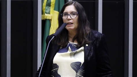 PGR pede abertura de inquérito contra Bia Kicis ao STF Racismo