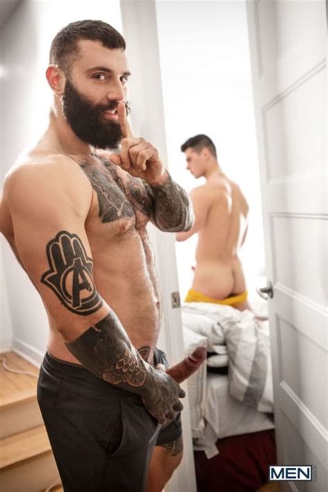 Bi Curious Big Muscle Stud Markus Kages Hot Bubble Ass Bareback Fucked