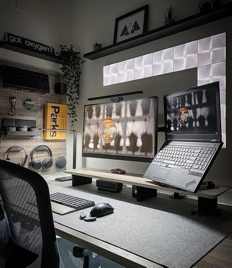 Clean And Minimal Desk Setups To Take Your Home Office Up A Notch