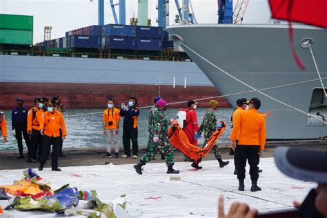 Total 4 Korban Sriwijaya Air SJ 182 Teridentifikasi Berikut