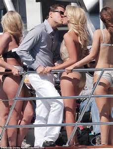 Leonardo DiCaprio S Tough Day At The Office Filming With Bikini Clad