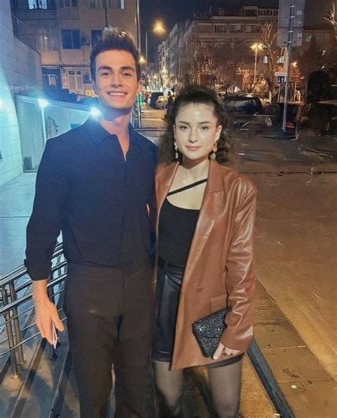 Pin de Chelsea em Guardado rápido Faculdade