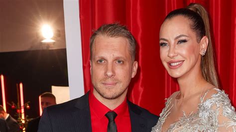 Oliver Pocher schießt im gemeinsamen Podcast gegen Sandy Meyer Wölden