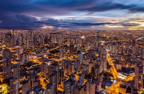 Goiânia bandeira mapa história cultura economia