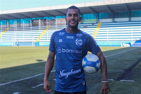 Fluminense acerta empréstimo de jogador para o São José RS Fluminense