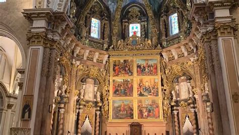 El Arzobispo de Valencia preside la Vigilia de Pentecostés este sábado
