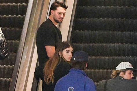 Hailee Steinfeld And NFL S Josh Allen Have A Night Out In New York City