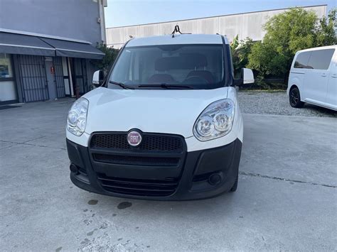 Auto usate Fiat Doblò Cargo CNG 120cv Kickly noleggio auto