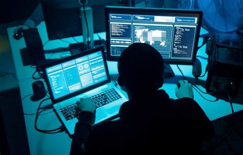 Хакеры слили в Сеть личные данные сотен сотрудников СБУ NEWS ru 29