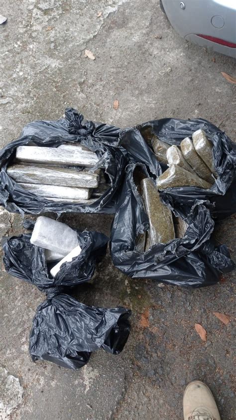 PRF prende traficante maconha e cocaína na BR 101 em Itapemirim