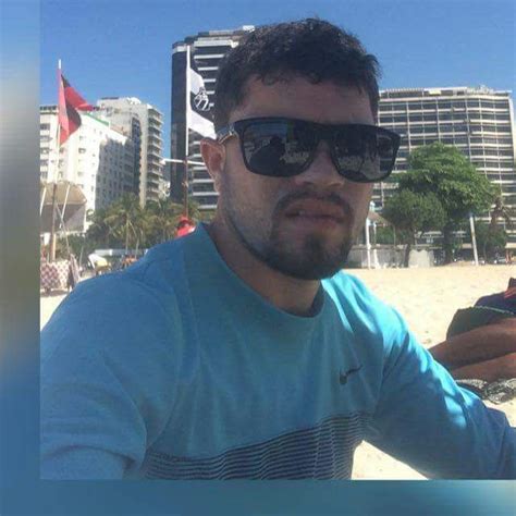 Polícia identifica homem que atirou e matou camelô em Copacabana Rio