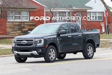 2024 Ford Ranger XLT Spotted With Chrome Rear Bumper Steps