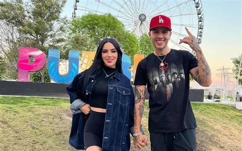 Kimberly Loaiza Y Juan De Dios Pantoja Se Pasean Por Las Calles De