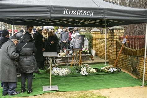 Oto pogrzeb Krzysztofa Respondka ZDJĘCIA Znane osobistości pożegnały