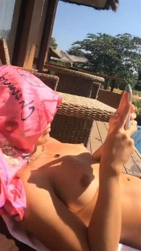 Louise Thompson Nude Sexy 6 Photos TheFappening