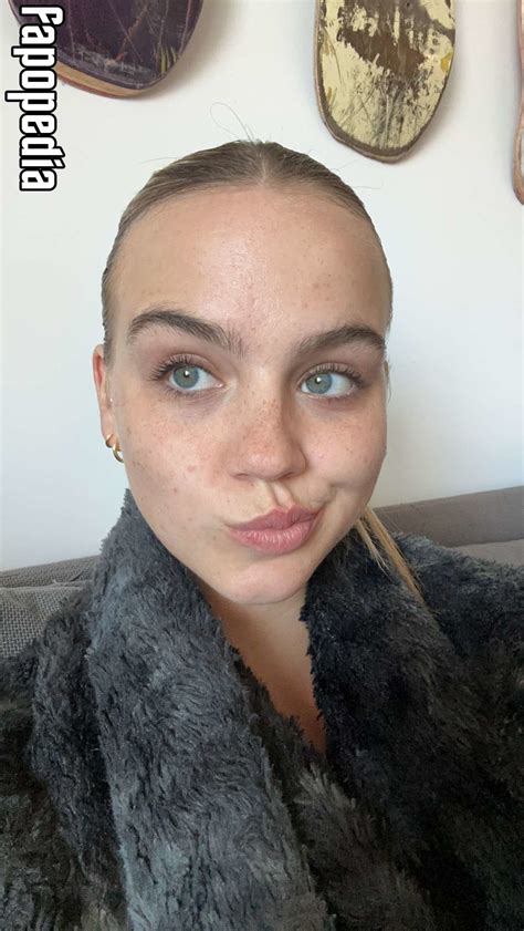 Emma Brooks Nude Leaks Photo 1630926 Fapopedia