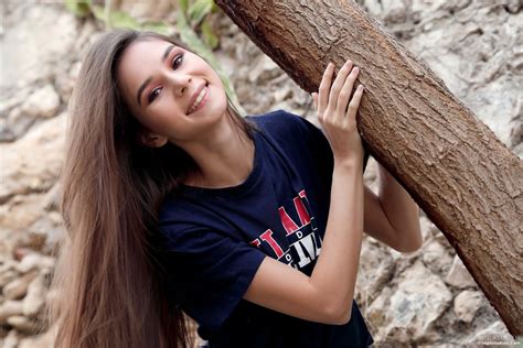 Leona Mia Modelsgonemild