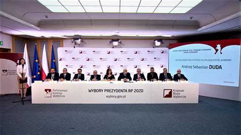 PKW podała oficjalne wyniki wyborów prezydenckich zwyciężył Andrzej