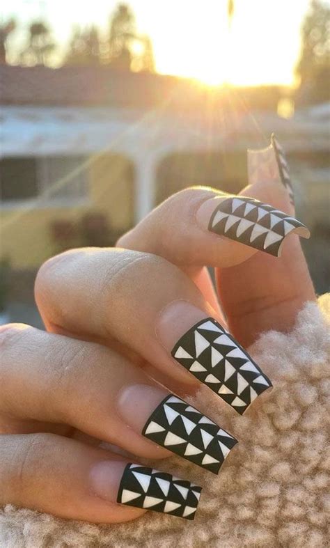 Optical Illusion Nails Optical Illusion Nail Art Optical Illusion