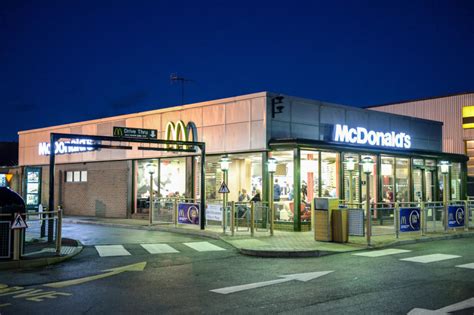 Mother Claims Mcdonald S Fat Shamed Daughter Over Six Burger Order