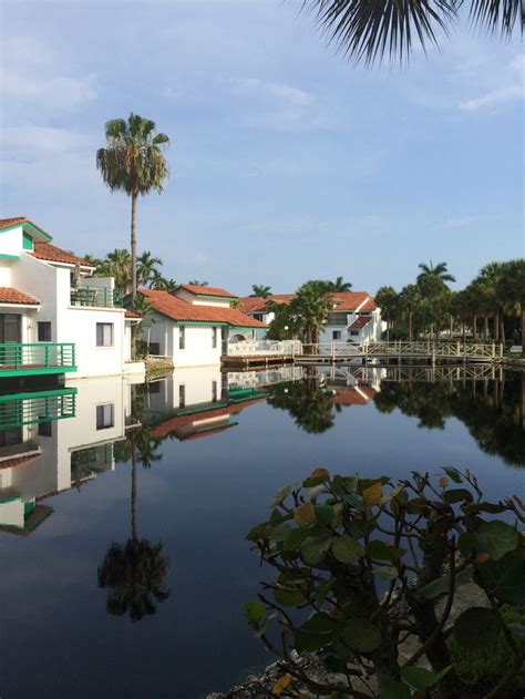 Waterfront In Naples Waterfront Mansions House Styles