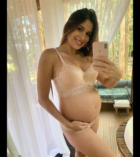 Foto Ex BBB Kamilla Salgado Mostrou Curvas Que Ganhou Na Gravidez Em