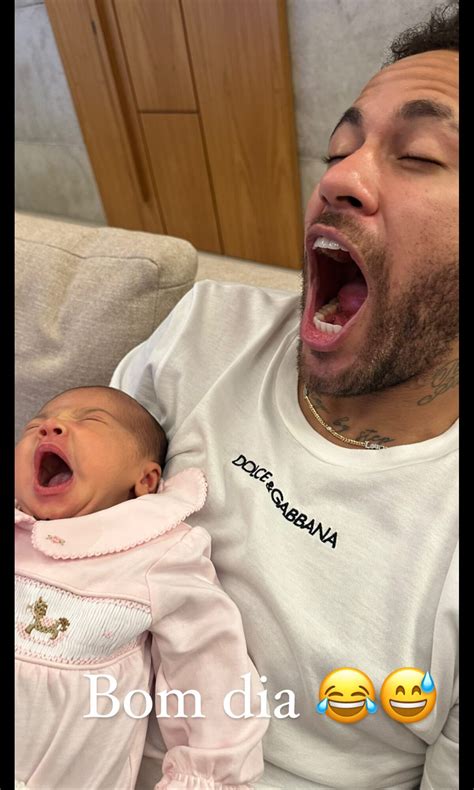 Foto Neymar Mostra Registro Fofo Bocejando De Modo Sincronizado