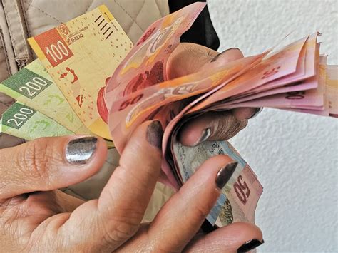 Luis Ricardo Reyes de la Campa Efectivo inclusión financiera