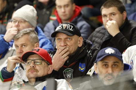 GKS Tychy Zagłębie Sosnowiczanie zjechali z lodu pokonani ZDJĘCIA