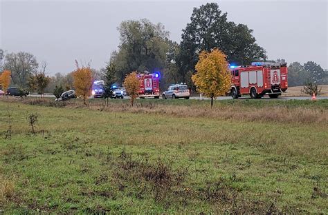 Gro Ny Wypadek Na Zakr Cie Droga Zablokowana