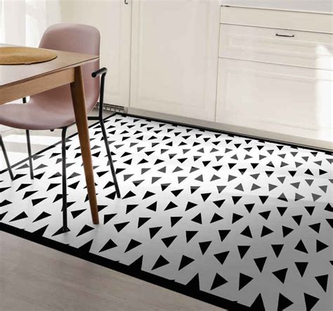 Alfombras vinílicas modernas Triángulos blanco y negro TenVinilo