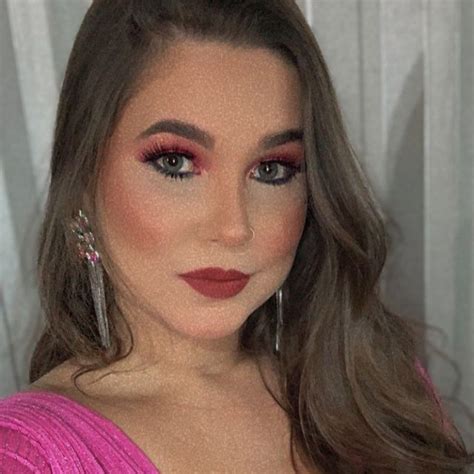 Gente Como Montar Um Look Para Sair De Dia Nesse Frio Porém Tá Sol O Evento é Um Pagode Ta