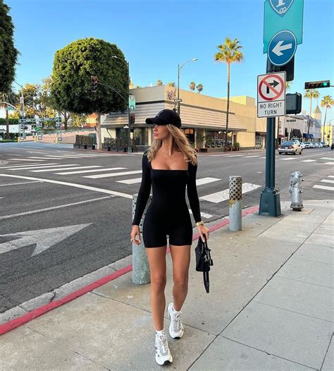 E M I L Y S H A K No Instagram Ohpolly Boandtee Ad In