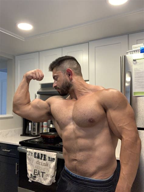 Mikey Mike On Twitter Rt Mateomuscle69 Do Or Do Not There Is No Try 💪🏽 Muscleworship