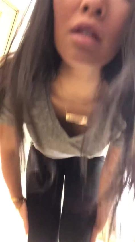Sexy Asa Akira Public Dressing Room Masturbation Onlyfans Video Leaked