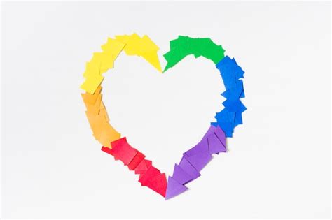 Coeur Dans Le Concept De Couleurs Arc En Ciel Photo Gratuite